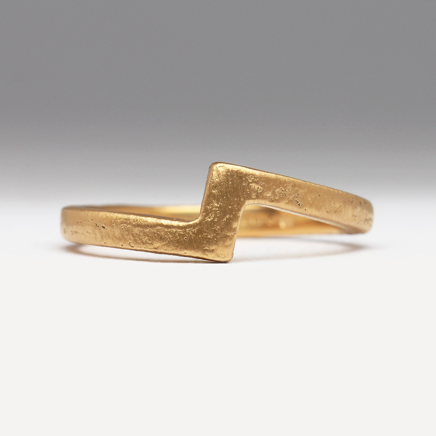 Heirloom 22ct Yellow Gold Sandcast Wedding Rings – Justin Duance