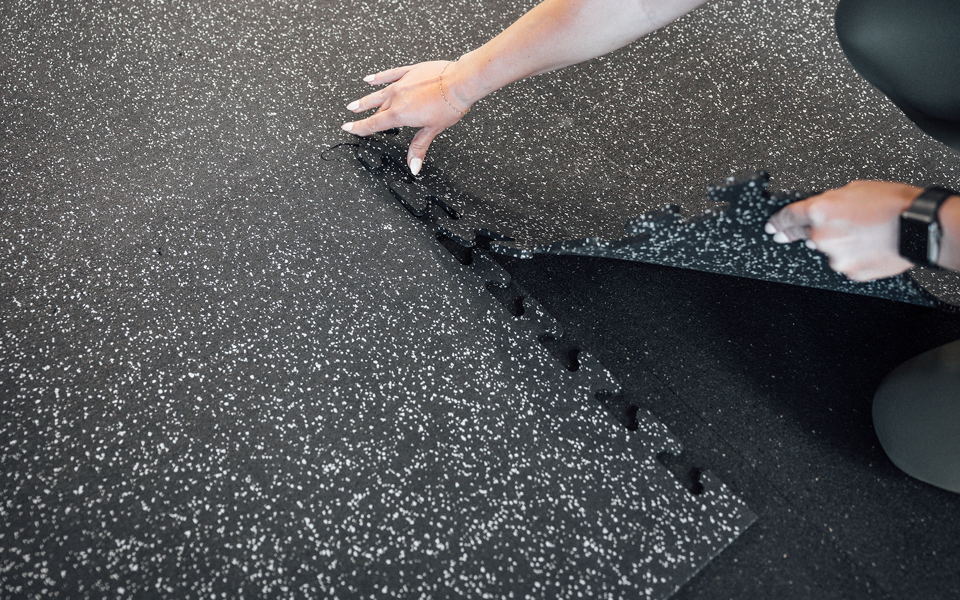 Gray Fleck Puzzle Tiles | REP Fitness | Home Gym Flooring